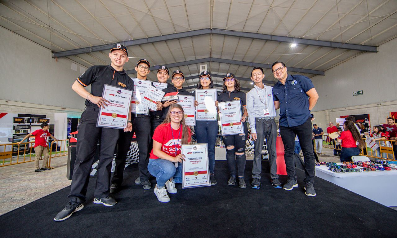 Revista Yume – Estudiantes costarricenses viajan a la Fórmula 1 en ...